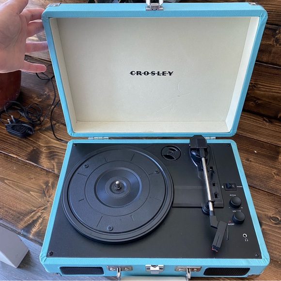 Crosley | Other | Crosley Cruiser Portable Turntable Record Player ...